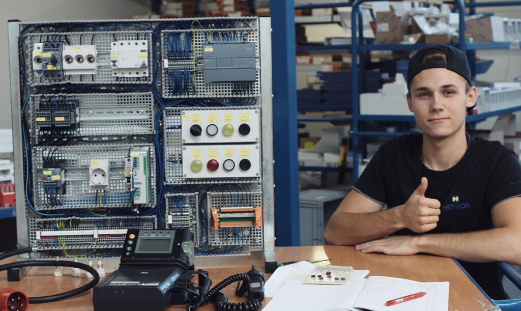 Praktika/Abschlussarbeit - HERMOS