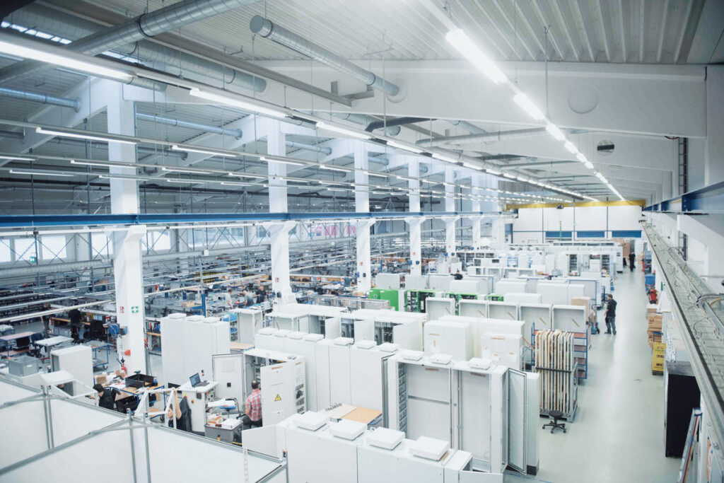 HERMOS sichert sich 33 Fachkräfte - HERMOS